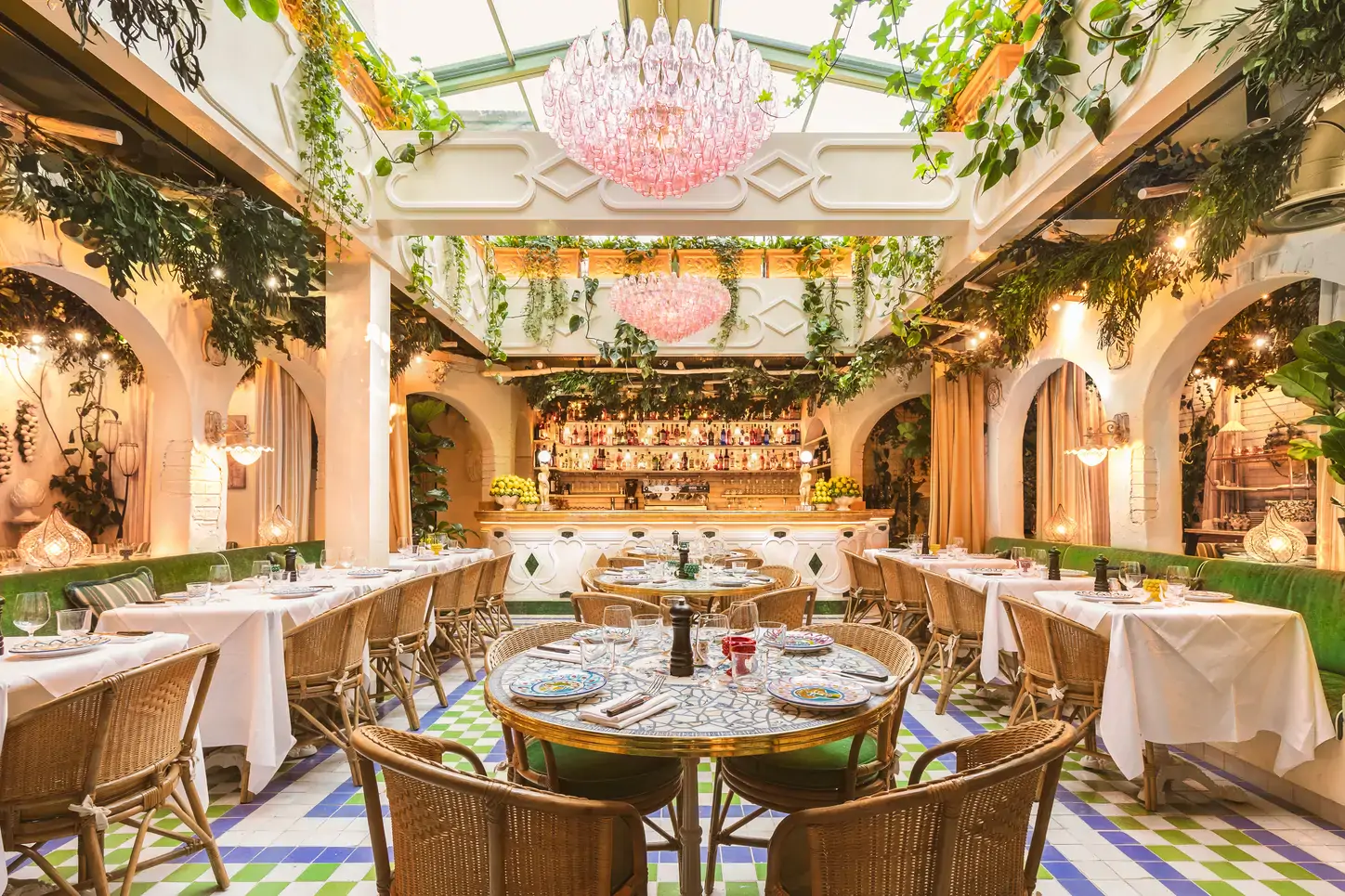 Jacuzzi London Restaurant: Top Italian Dining in Kensington - OpenTable ...