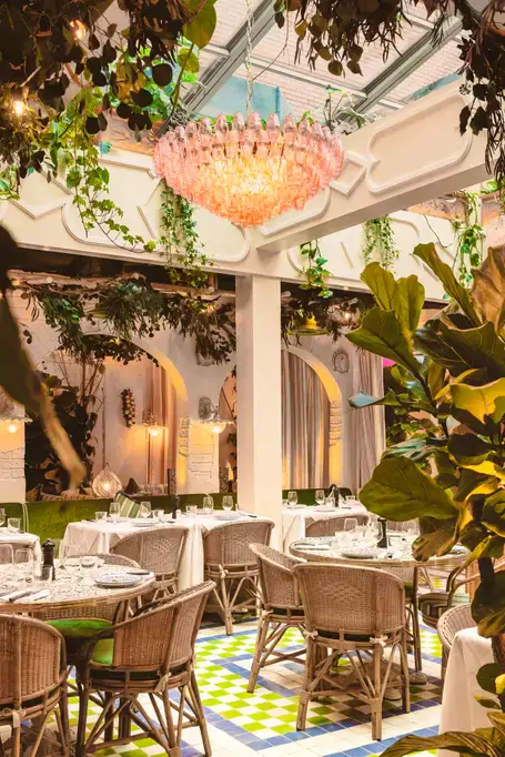 Jacuzzi London Restaurant: Top Italian Dining in Kensington - OpenTable ...