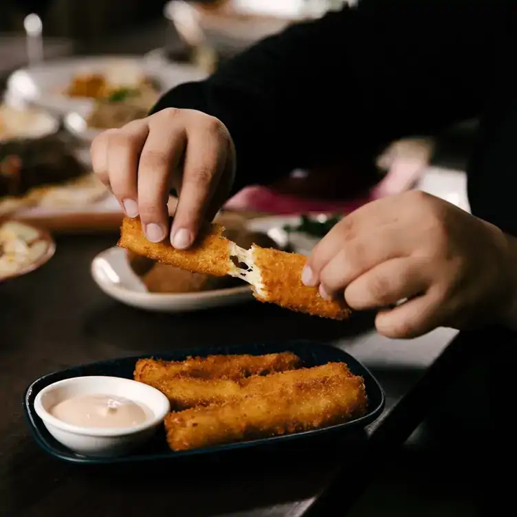 The best happy hour in Melbourne for 2025 - Top 10 deals - OpenTable ...