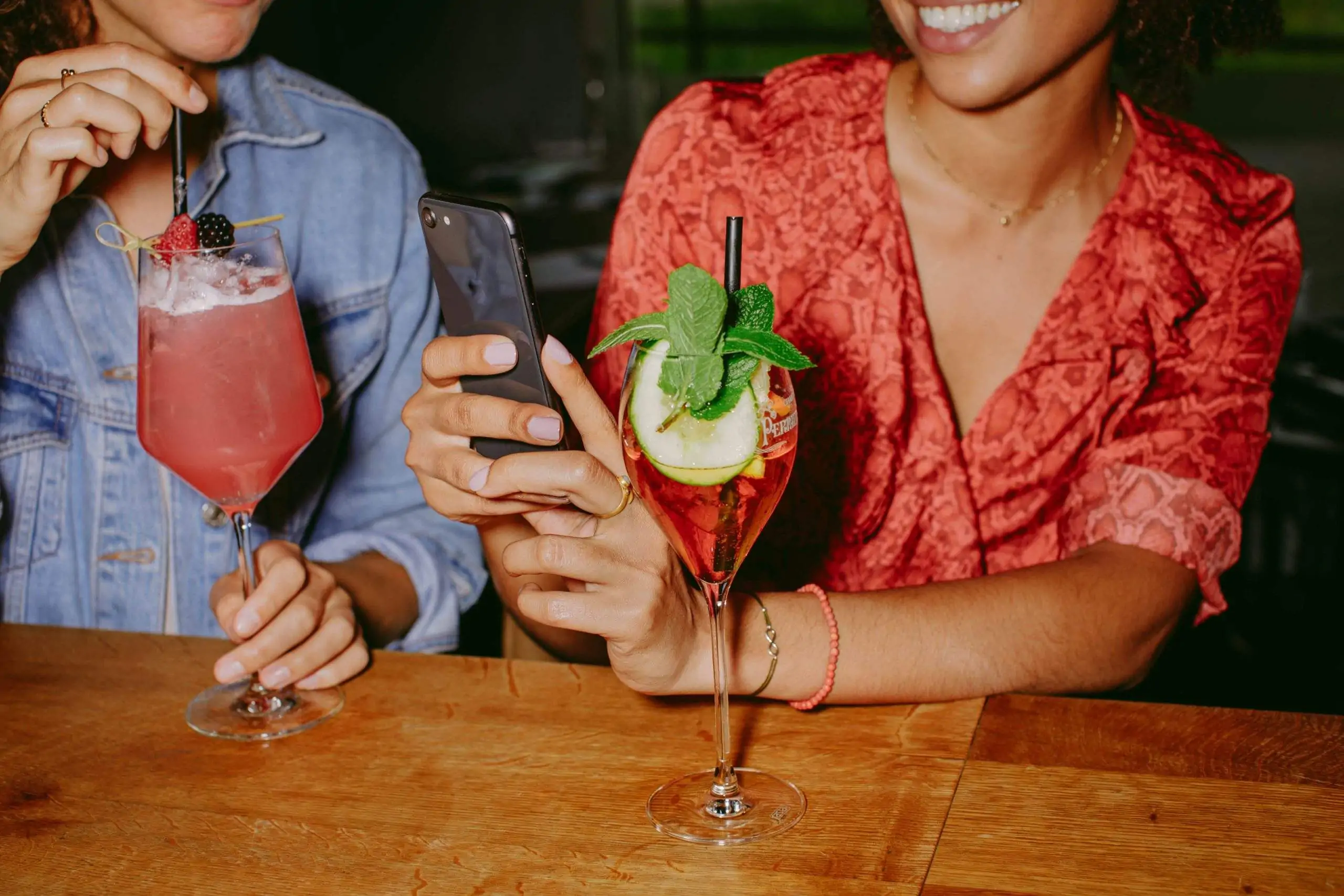 Build better buzz for your new restaurant opening: the top 8 tips