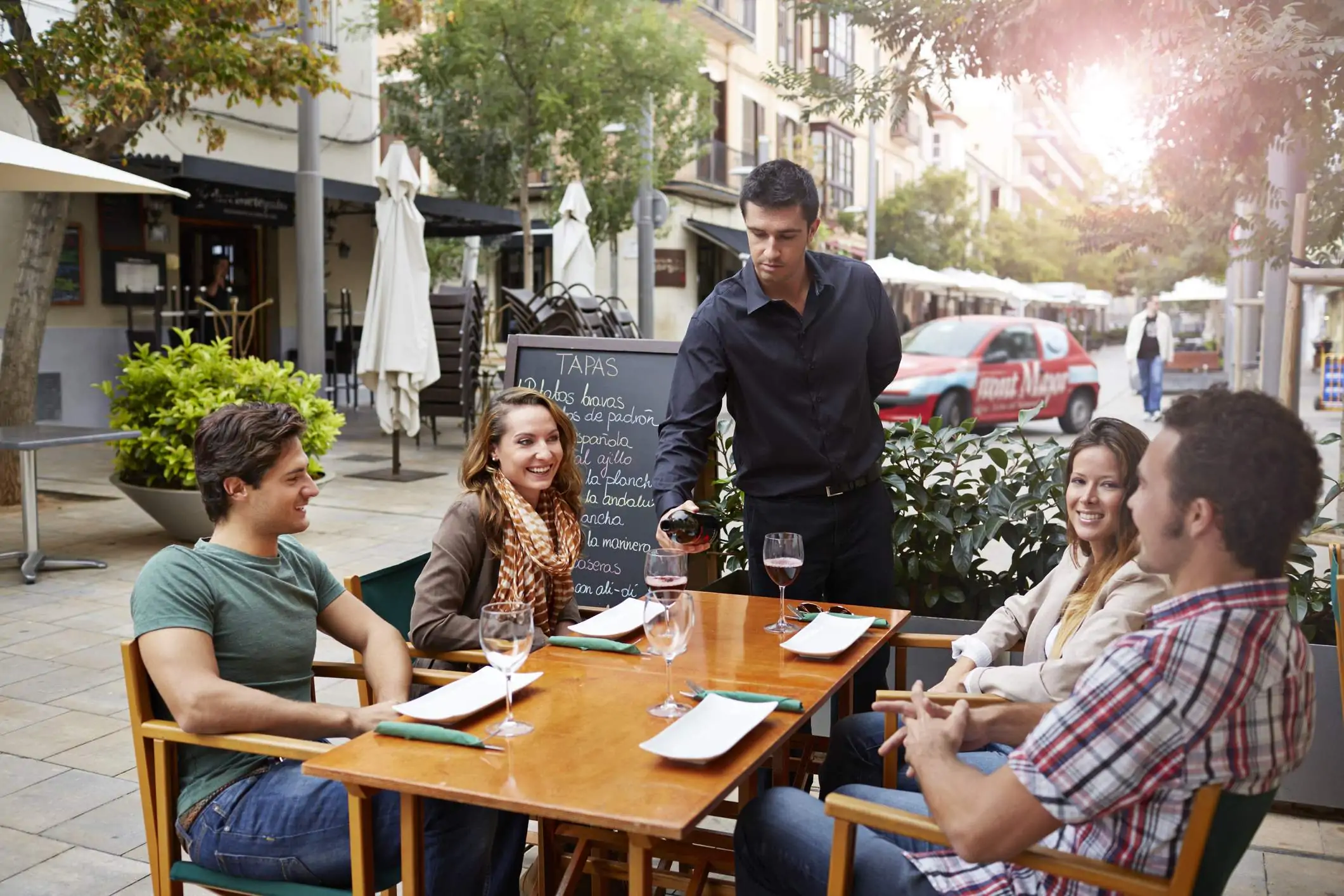 Loyalty rewards programs: Case studies and examples to inspire restaurants