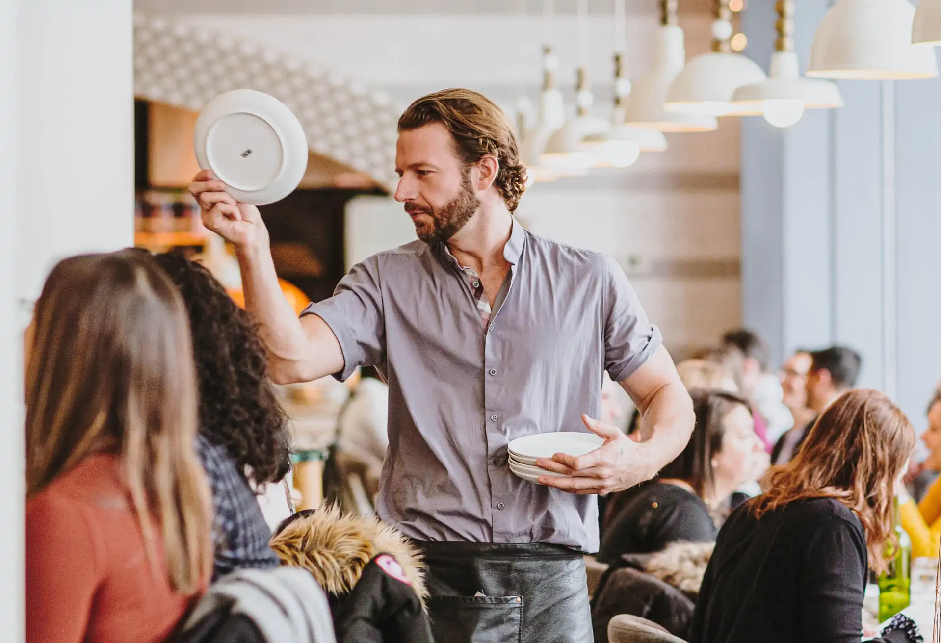 What is a Restaurant Table Management System? | OpenTable