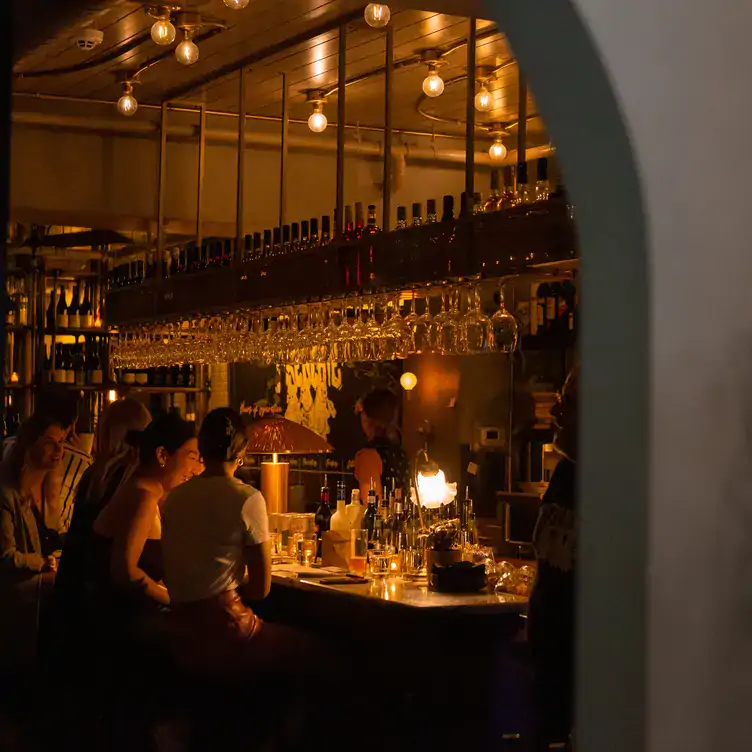 The best bars in Calgary - Top 11 must-try | OpenTable CA
