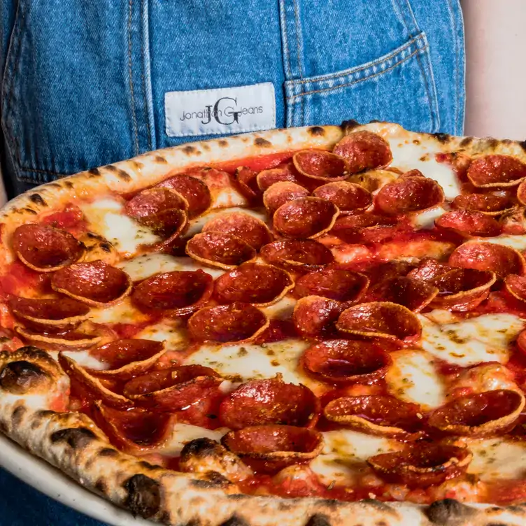 The best pizza in Toronto for 2025 - Top 12 hotspots - OpenTable Blog